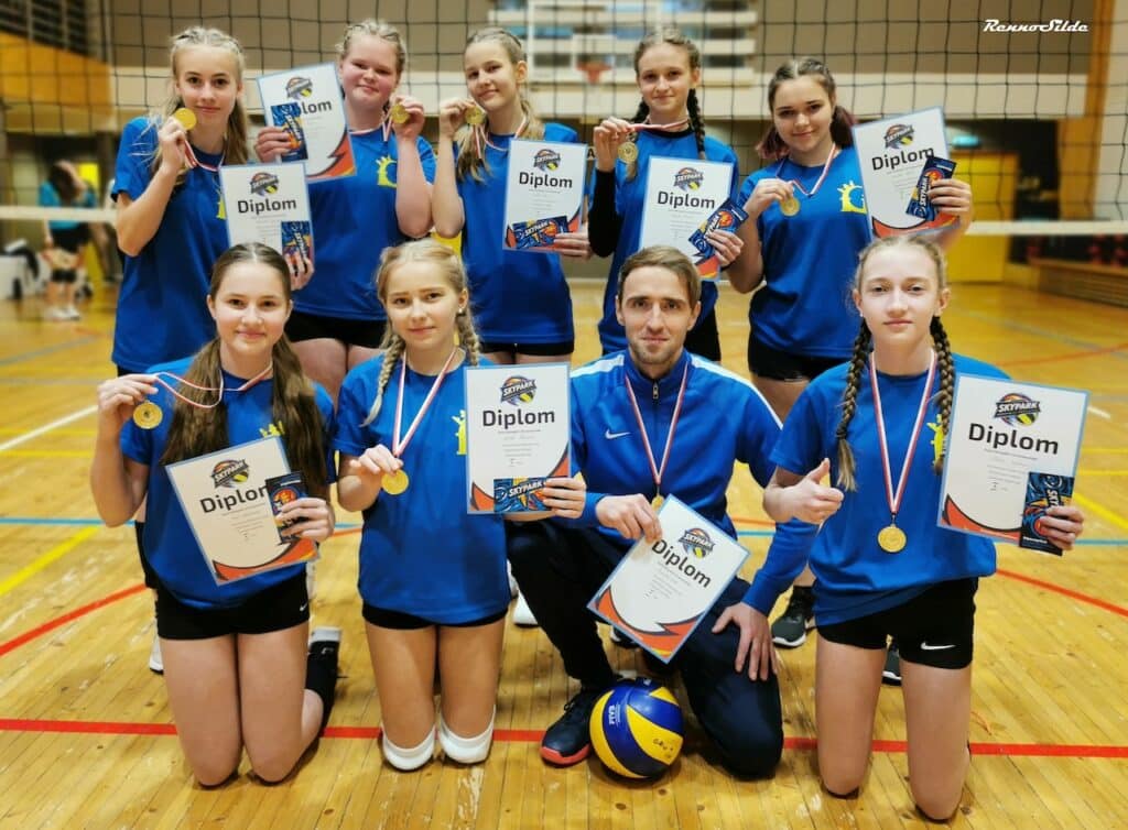 Võrkpalli kooliliiga võitsid Oru poisid ja Noarootsi tüdrukud - Läänlane.ee